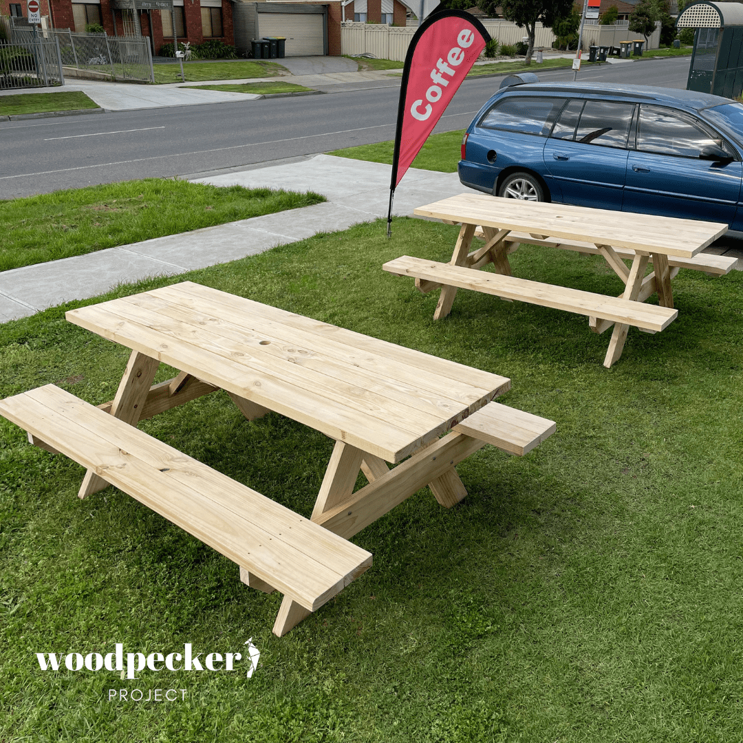 Solid Picnic Tables – Woodpecker Project
