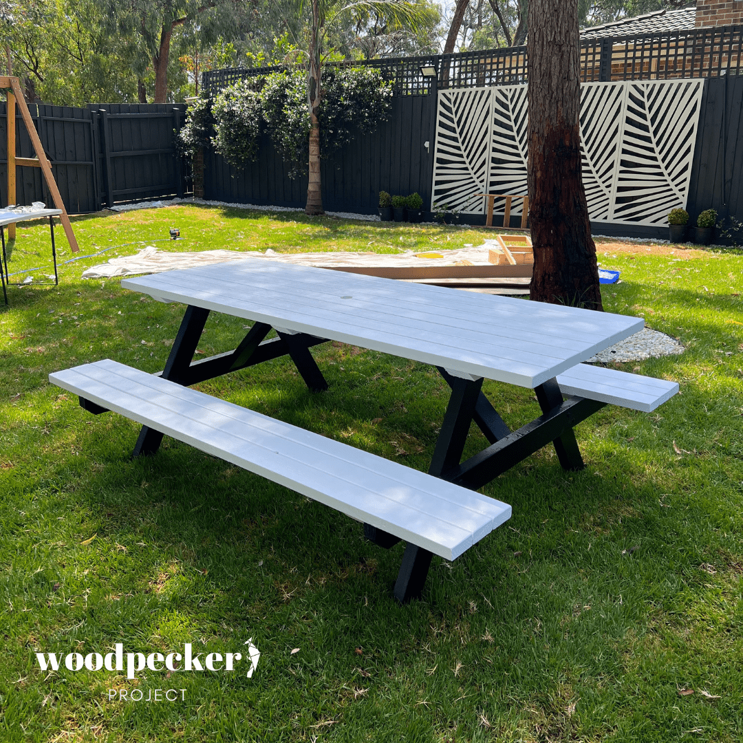 Standard Picnic Tables – Woodpecker Project