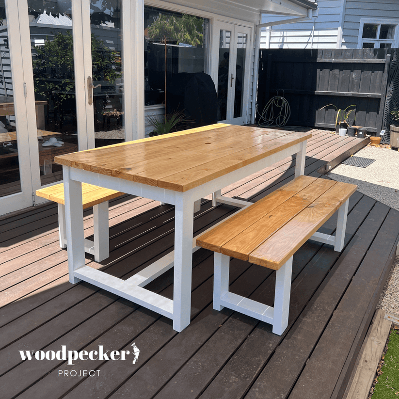 Solid Outdoor Table Set – Woodpecker Project